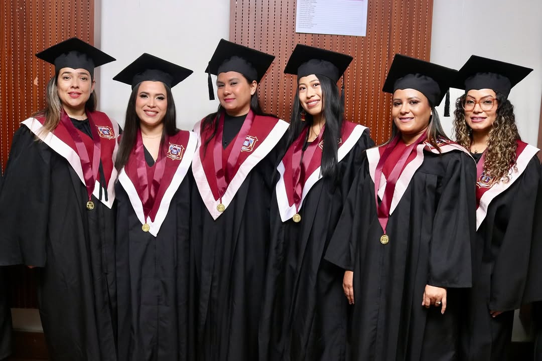 Un logro con orgullo: Graduación Promoción 2025 en Universidad ...